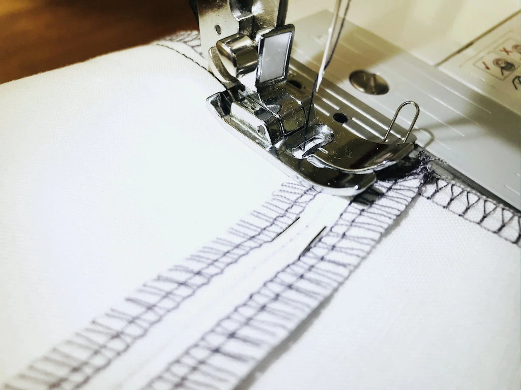 How To Pin Fabric? - anicka.design